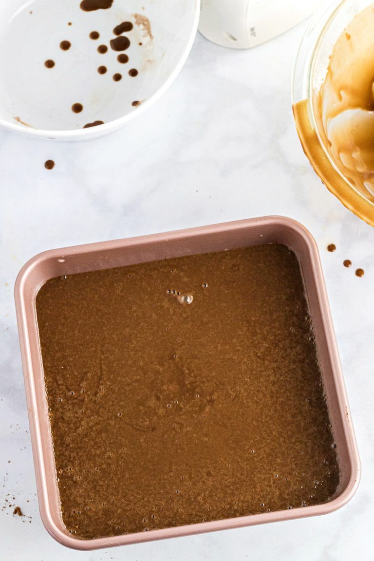 Small Chocolate Cake - Bunny's Warm Oven